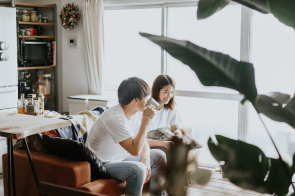 「ここまでやりきると賃貸も楽しい」。多彩なアイディアとDIYで彩るふたり暮らしの1LDK | folk