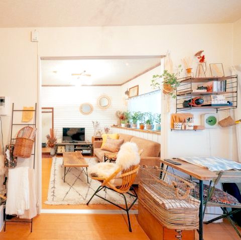 お気に入りインテリアとDIYで理想を目指す。一人暮らしの2DK | folk