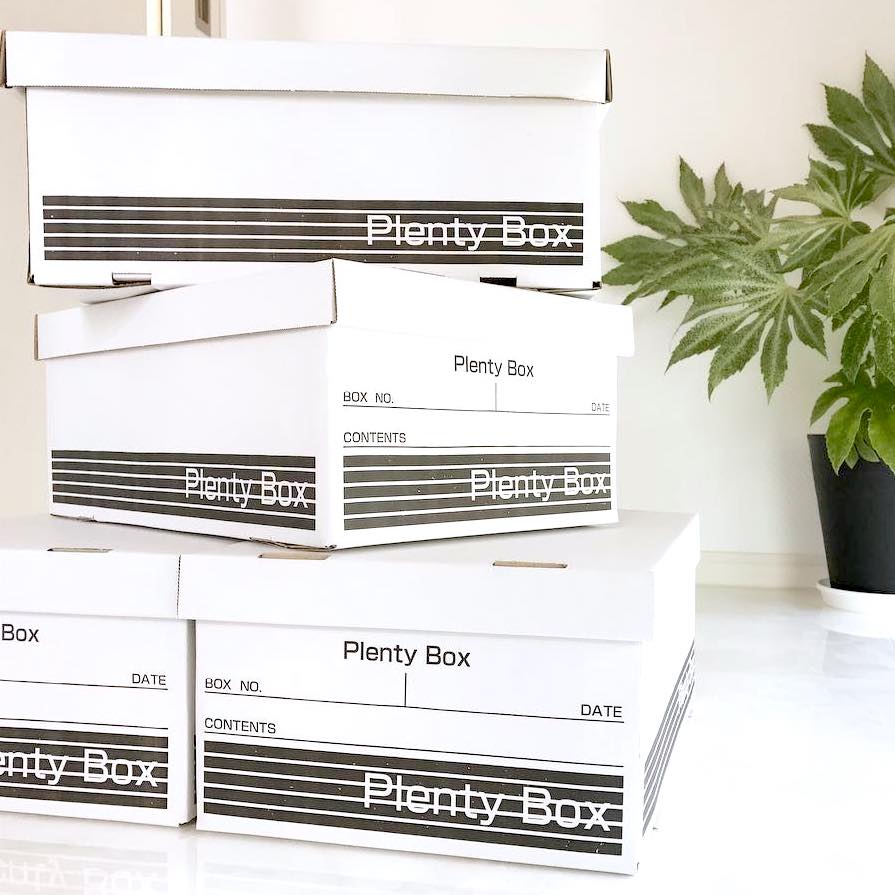 今話題の《プレンティボックス》活用法をご紹介。部屋をスッキリさせる収納アイデア | folk